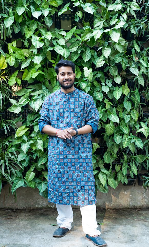 Blue Sqr Print - RESHBYRSC